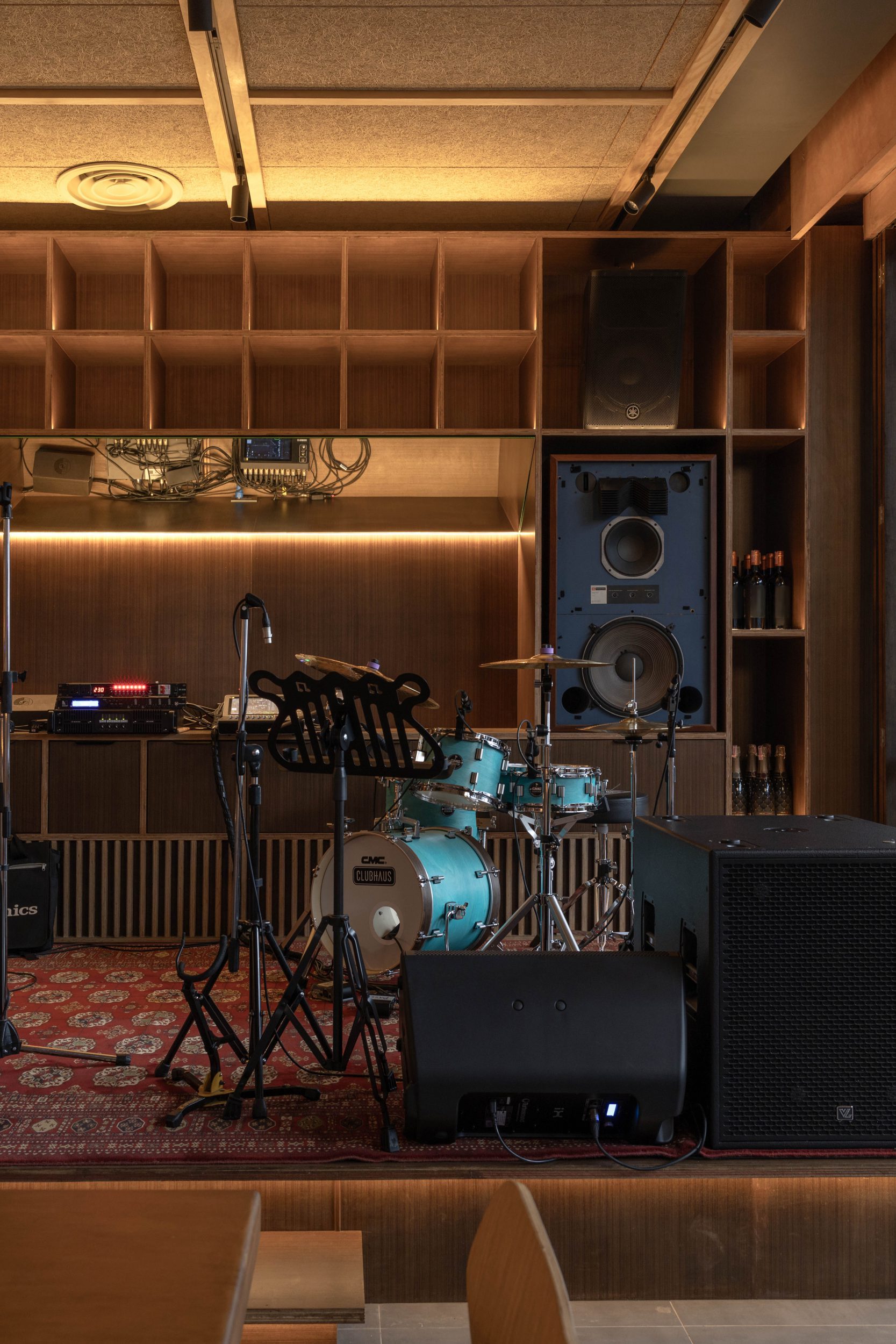 Vinyl & Wine | Studio Perception